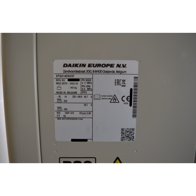 DAIKIN - Unité Extérieure de Pompe à Chaleur Air/Eau 14kW EPGA14DAV37