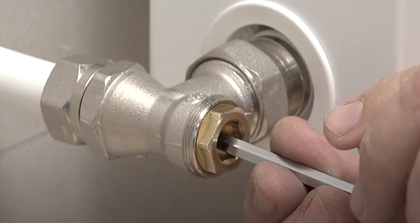 Té de Réglage Radiateur : Combien de Tour ? - Bienmoinscher